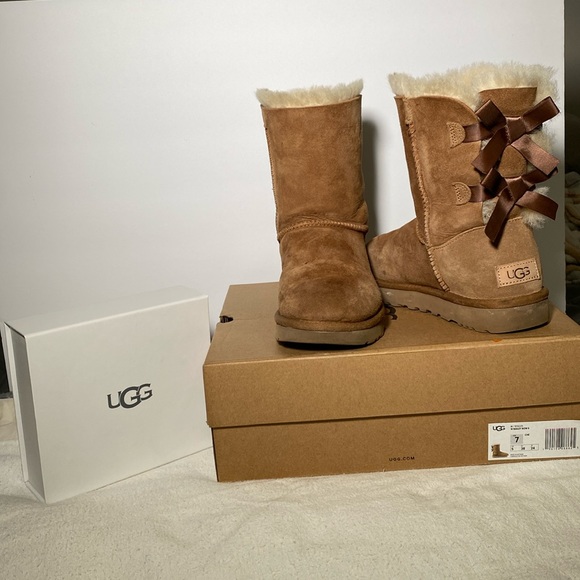 UGG | Shoes | Ugg Boots Bailey Bow With Sheepskin And Suede Kit | Poshmark